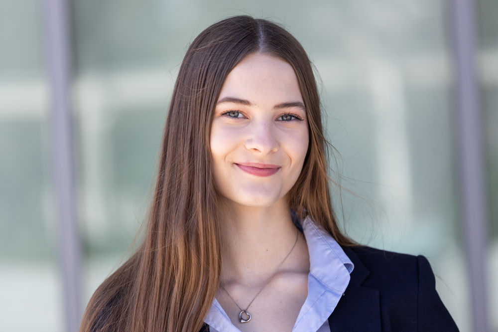 Avery Pohl: Resident mean girl of “General Hospital"