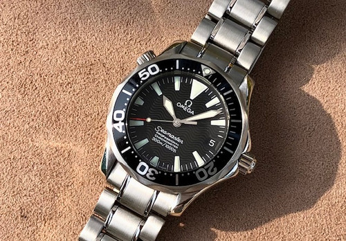 Omega Seamaster Diver 300M Automatic Mid Size Ref. 2252.50.00 Watch