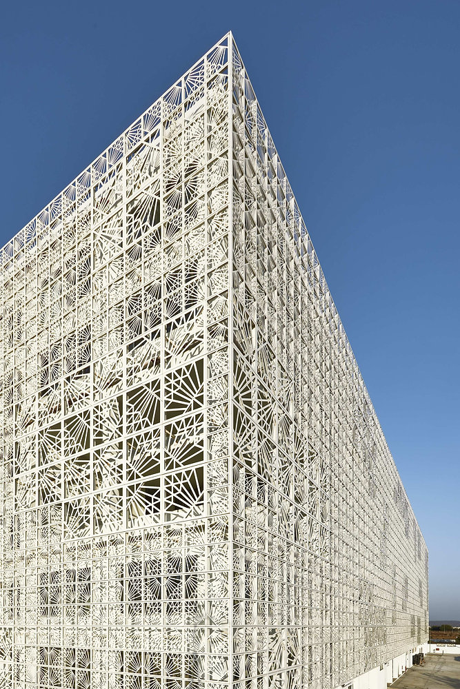 Designed by IMK Architects, Auric Hall Becomes the Face of Aurangabad ...