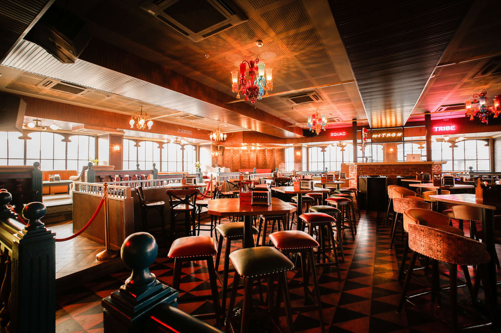 Mitron Bar & Cafe by Umesh Desai & Associates