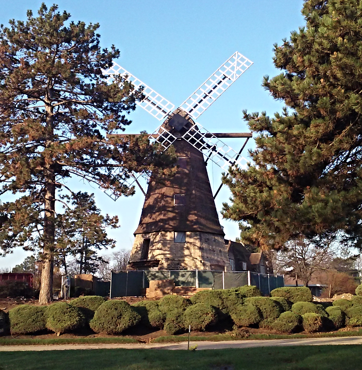 Fischer Windmill | illinois-windmills