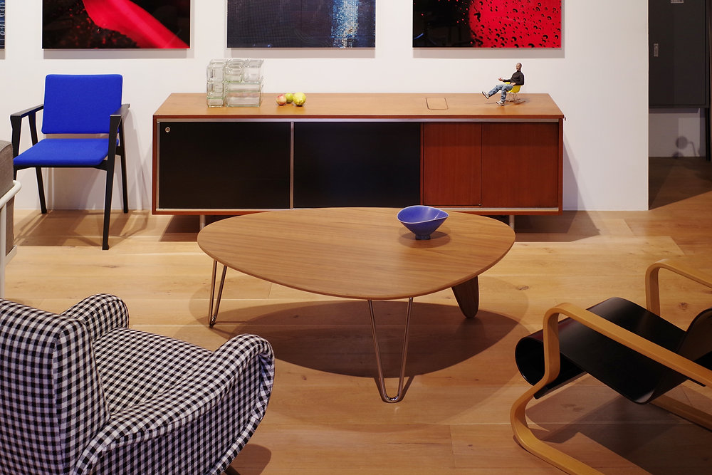 Noguchi Rudder Table / Herman Miller