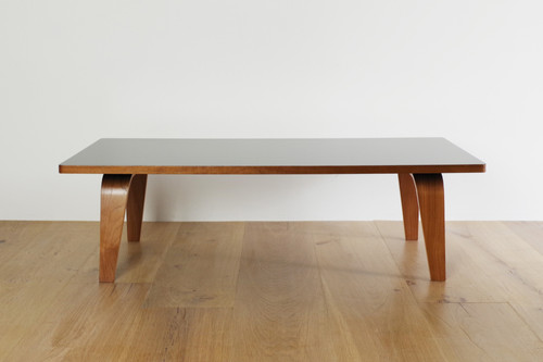 Eames Rectangular Coffee Table / Herman Miller | BUILDING