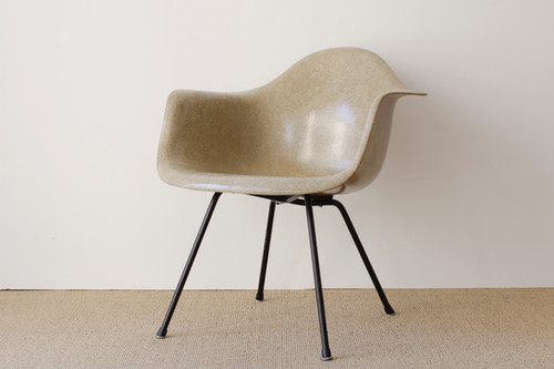 LAX / Zenith Plastics‚ Herman Miller | BUILDING