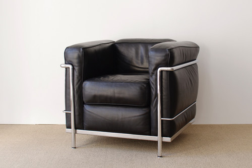 LC2 / Cassina | BUILDING