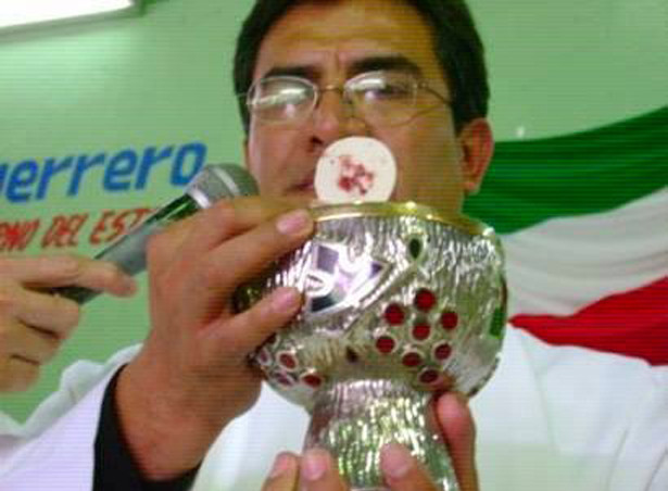 The Guardian Angel: Eucharistic Miracle of Tixtla, Mexico, 2006