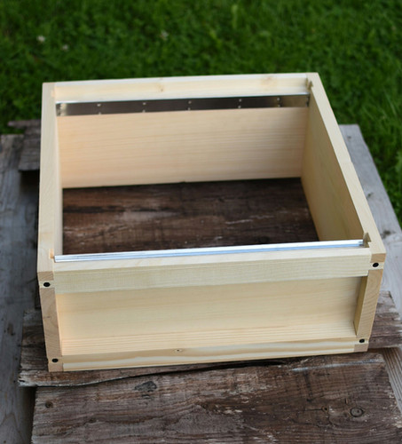Rose Hive Box | Kildare Bee Supplies