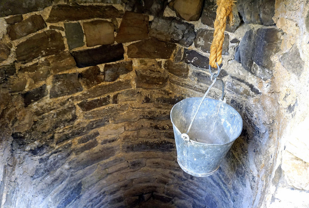 Los puntos Jing-pozo y el microsangrado