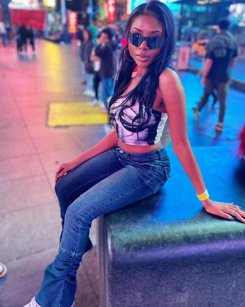 Niy Benji - Feel The Heat