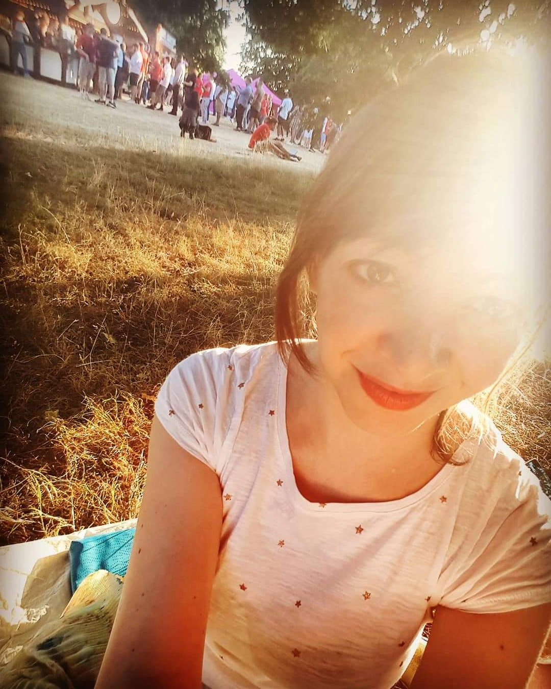 The Story Behind the Field of Roses that Lights Up Grosvenor Square ...