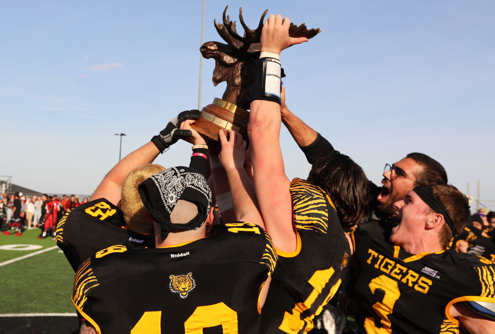 Rick Rivers Report Week 8 - "THE THRILL OF VICTORY/THE AGONY OF DEFEAT"