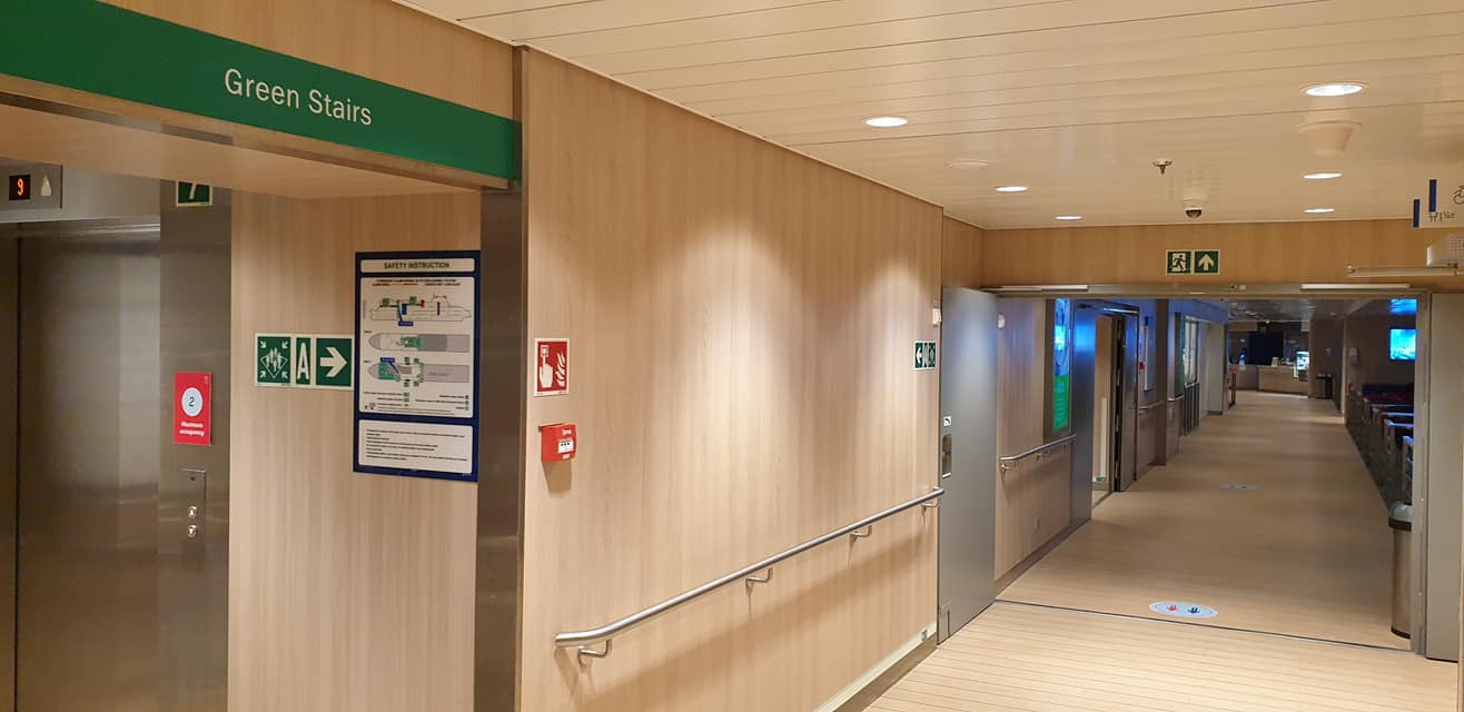 Stena Embla - Mirrored Simplicity at its finest