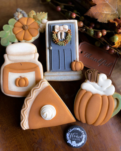 Fall Ambiance Online Cookie Decorating Class #25 | theflouredcanvas