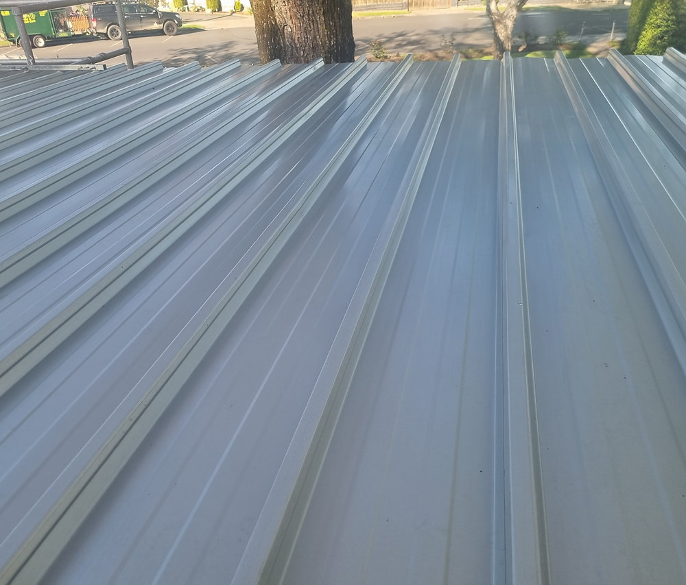 🌧️🏠Klip-Lok Roof Sheets: The Answer for Low Pitch Roofs 🛠️🏡