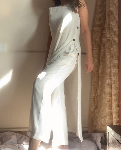 The Mystique : White | MOONBOW INDIA