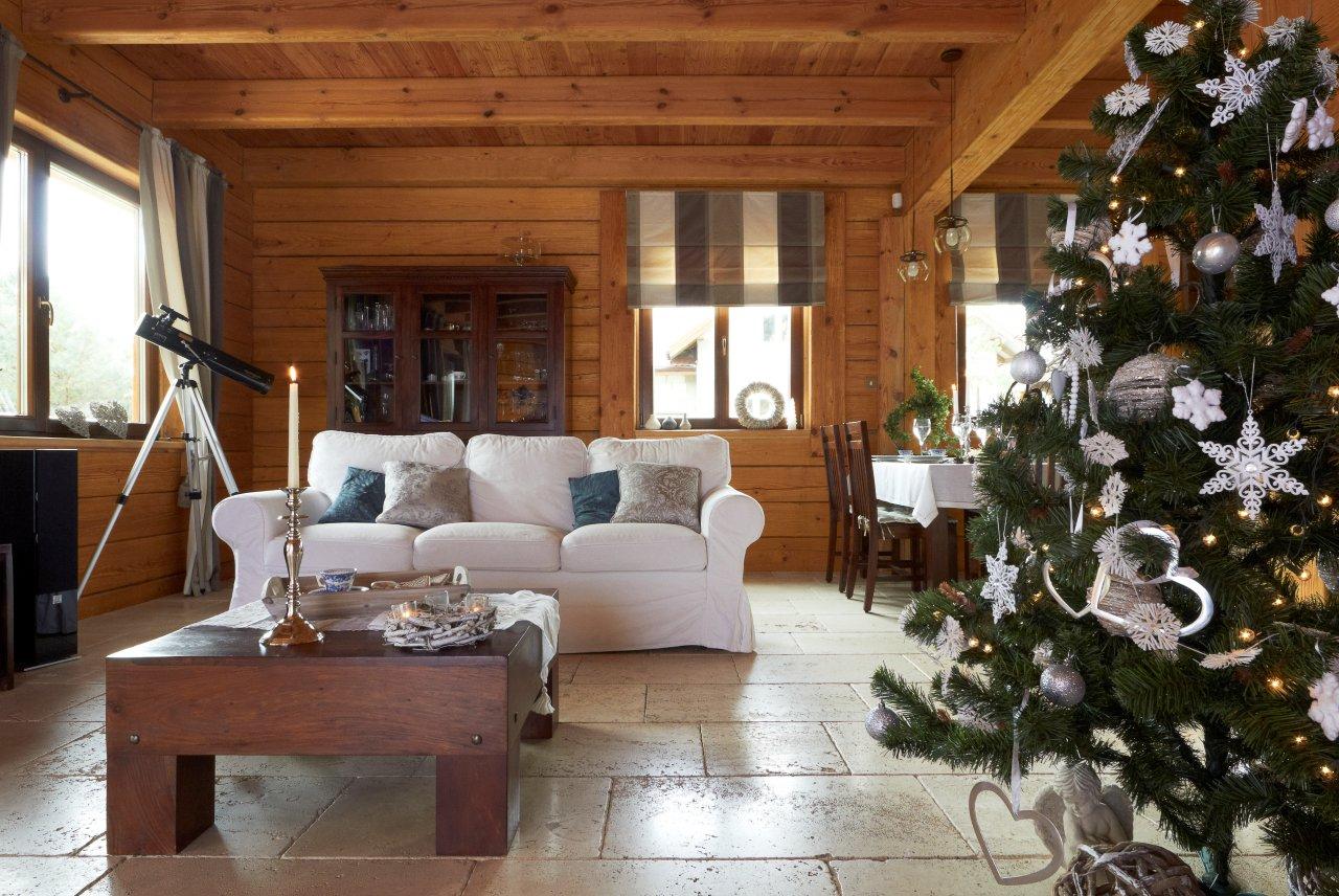 among spruce walls | Poco design