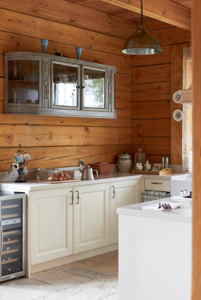 among spruce walls | Poco design