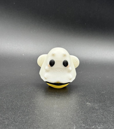 Ghost Bee | 3d by Siân