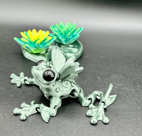 Articulated Flutter Frog | 3d by Siân