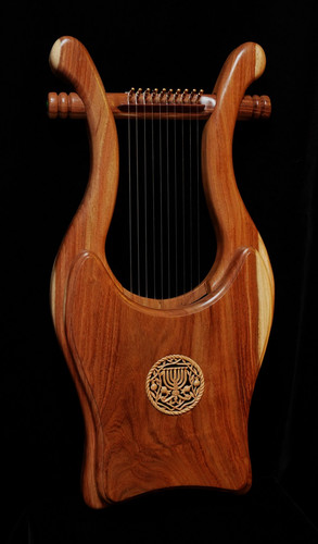 KINNOR ELIJAH | house-of-harrari