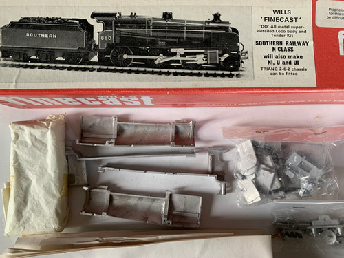 WILLS FINECAST - SOUTHERN N CLASS LOCOMOTIVE & TENDER | jwmodelrailways