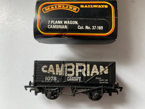 37-169 7 PLANK WAGON CAMBRIAN - CARDIFF (signs of coal once inside ...