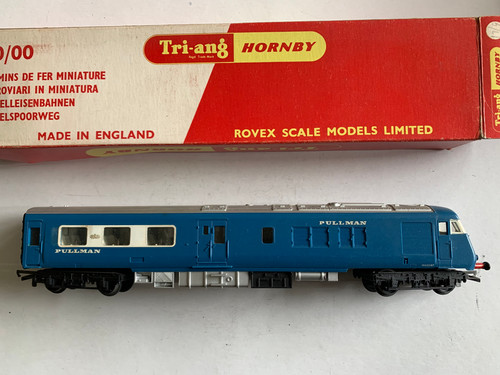 R.556 DIESEL PULLMAN (NON-POWERED) MOTOR CAR TYPE TWO | jwmodelrailways