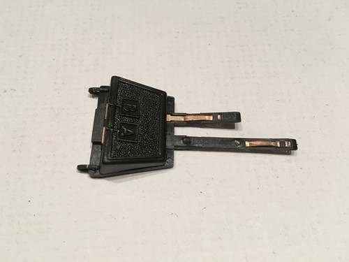 R.602 TRACK POWER CONNECTOR CLIP | jwmodelrailways