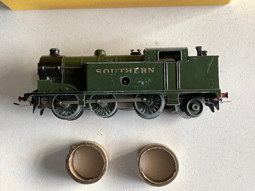 PRE-WAR CLOCKWORK S.R. 0-6-2 TANK LOCOMOTIVE 2594 | jwmodelrailways
