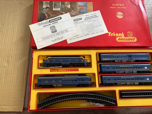 RS.34 TRANSCONTINENTAL TWIN DIESEL PASSENGER ELECTRIC TRAIN SET | jwmodelrailways