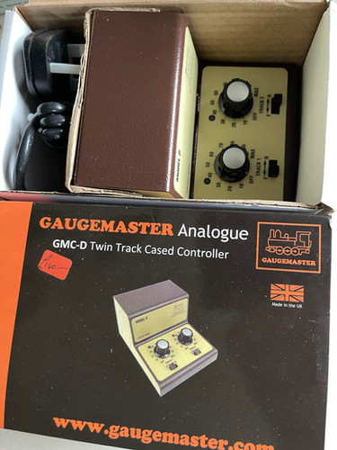GAUGEMASTER GMC-D TWIN TRACK CASED CONTROLLER | jwmodelrailways