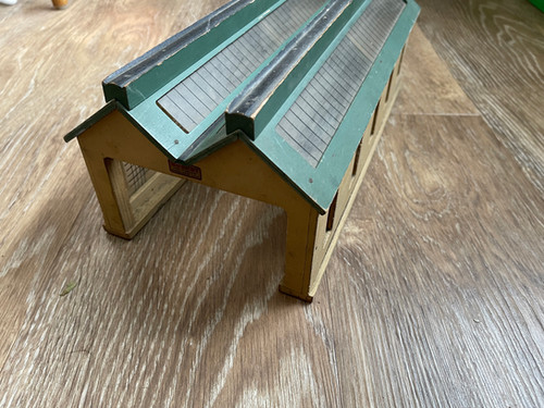 HORNBY PRE-WAR WOODEN ENGINE SHED | jwmodelrailways