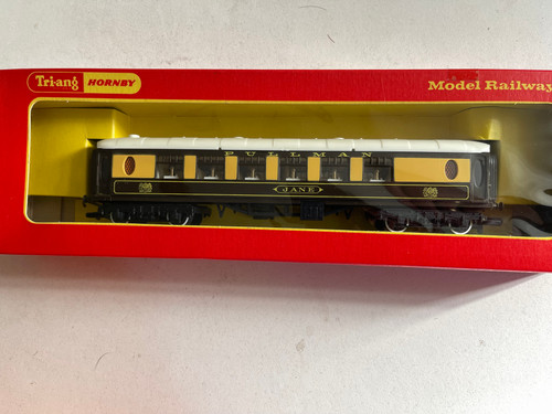 R.228 PULLMAN 1ST CLASS CAR WITH SEATS - JANE BOXED | jwmodelrailways