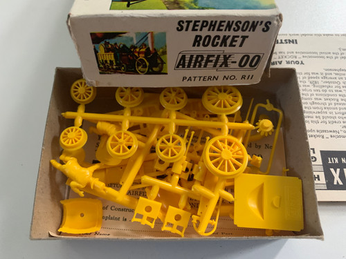 SERIES 1 STEPHENSON'S ROCKET MODEL KIT | jwmodelrailways