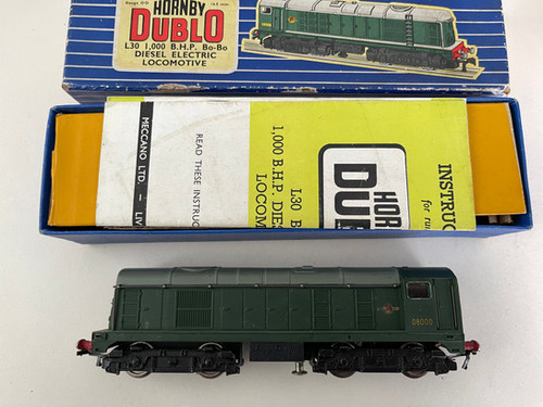 L.30 1,000 B.H.P. BO-BO DIESEL ELECTRIC LOCOMOTIVE D8000 | jwmodelrailways