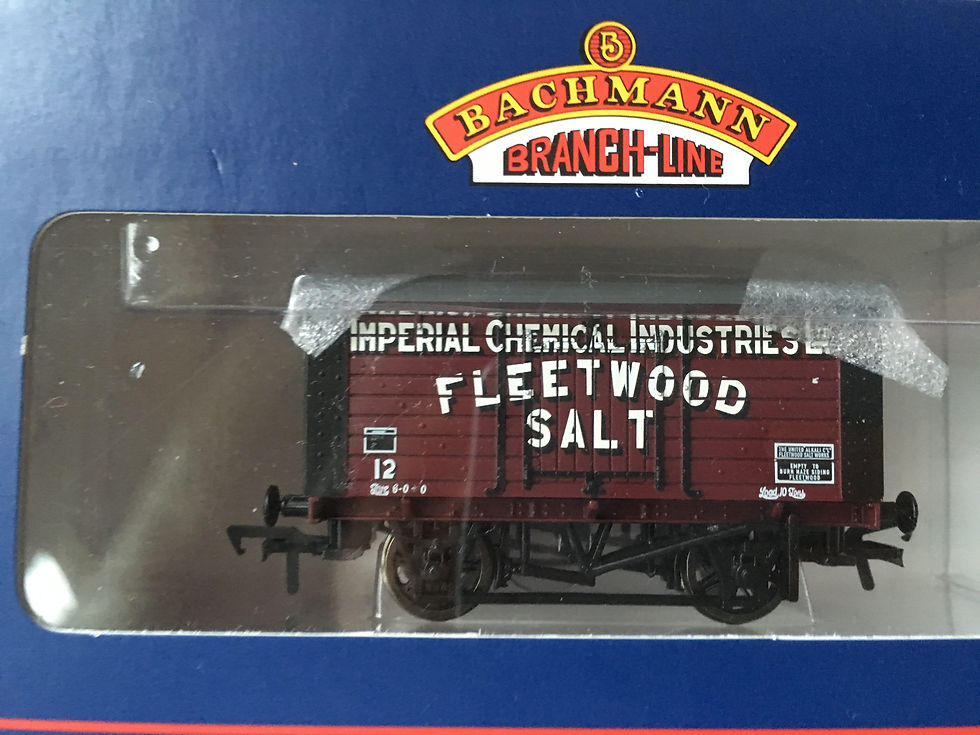33-179A 10 TON SALT WAGON 'ICI/FLEETWOOD SALT' | jwmodelrailways