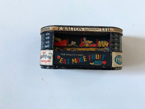 WARDIE MASTER MODELS T WALTON FRUIT STALL - UNBOXED | jwmodelrailways