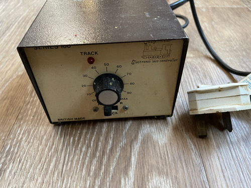 GAUGEMASTER SERIES 100 CONTROLLER | jwmodelrailways