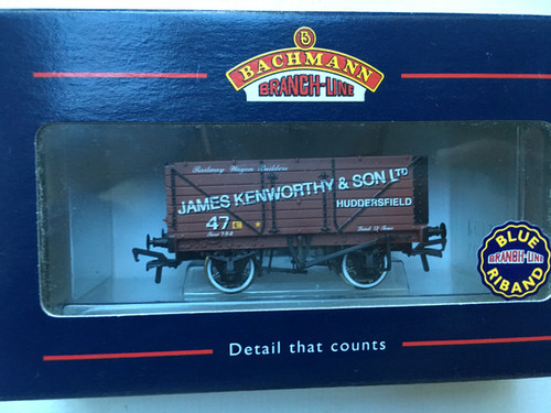 37-2003 7 PLANK WAGON 'JAMES KENWORTHY' - HUDDERSFIELD | jwmodelrailways
