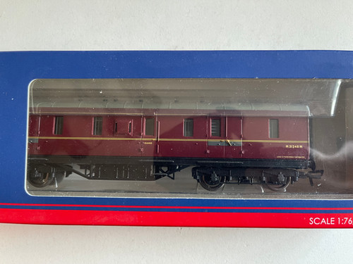 34-325B 50FT PARCEL VAN BR MAROON M31248M | jwmodelrailways