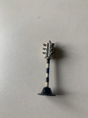 DINKY TRAFFIC LIGHTS | jwmodelrailways