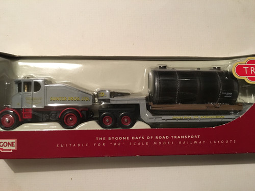 DG111000 SENTINEL BALLAST TRACTOR WITH LOW LOADER | jwmodelrailways