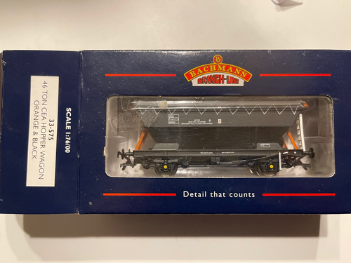 33-575 46 TONNE HOPPER WAGON CEA ORANGE & BLACK | jwmodelrailways