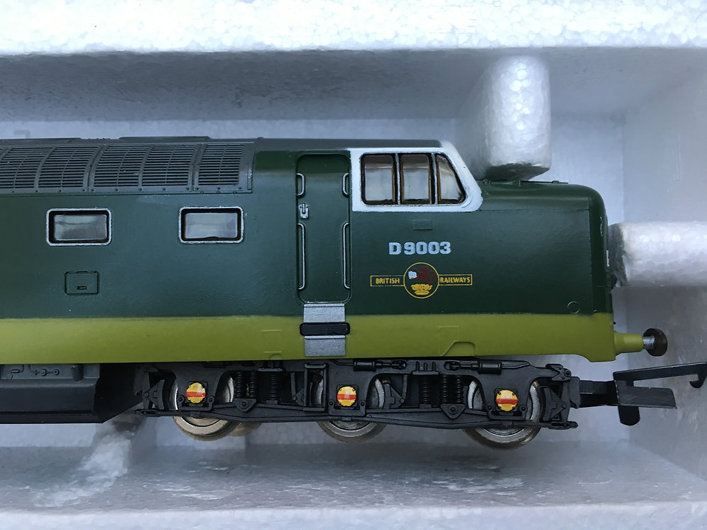 5105W CLASS 55 'MELD' DELTIC DIESEL LOCOMOTIVE D9003 | jwmodelrailways