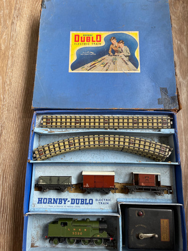 EDG7 LNER TANK GOODS TRAIN SET | jwmodelrailways