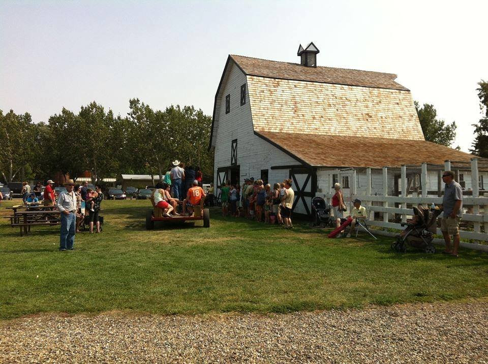 Echodale Farm Tours | Echo Dale Regional Park | Medicine Hat - Hosted ...