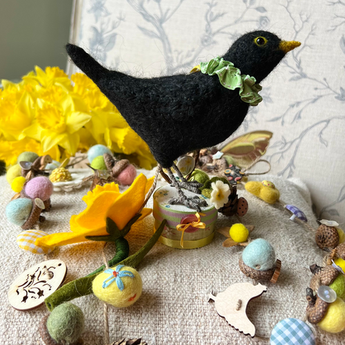 Easter garland ... Jake the blackbird | wildandwool