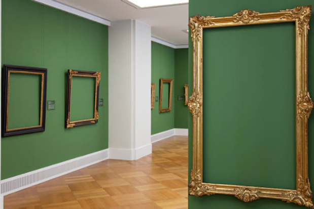 Guidelines for Selecting the Right Photo Frames| Blog | Regency Fine Art