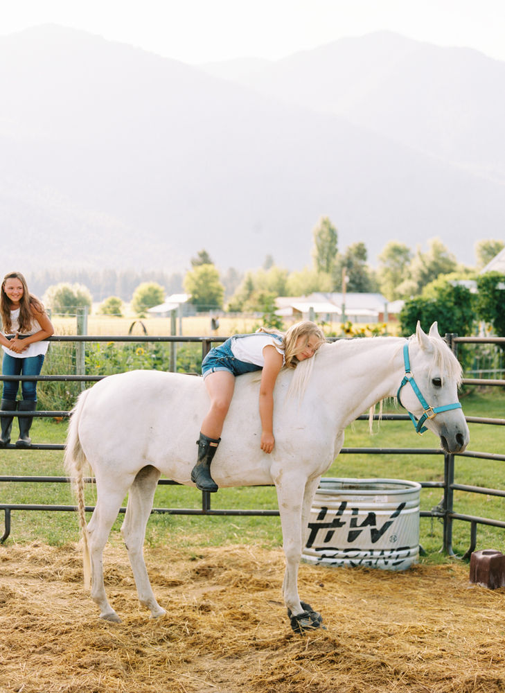 Farm Kids: The Benefits of a Country Life