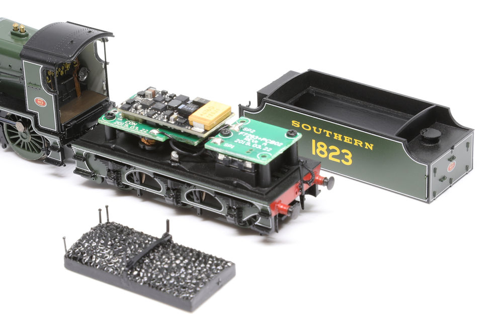 REVIEW - Graham Farish Sound Fitted SECR N Class